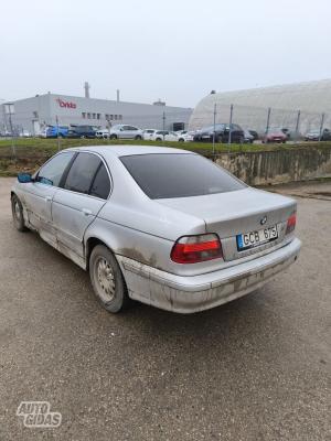 Pelēks BMW 525 2003 Kauņa, ar dzinēja tilpumu 2.50 L un nobraukumu 336 tūkst. km par 750 €, foto 5 vietnē AUTOMOTO.COM.LV