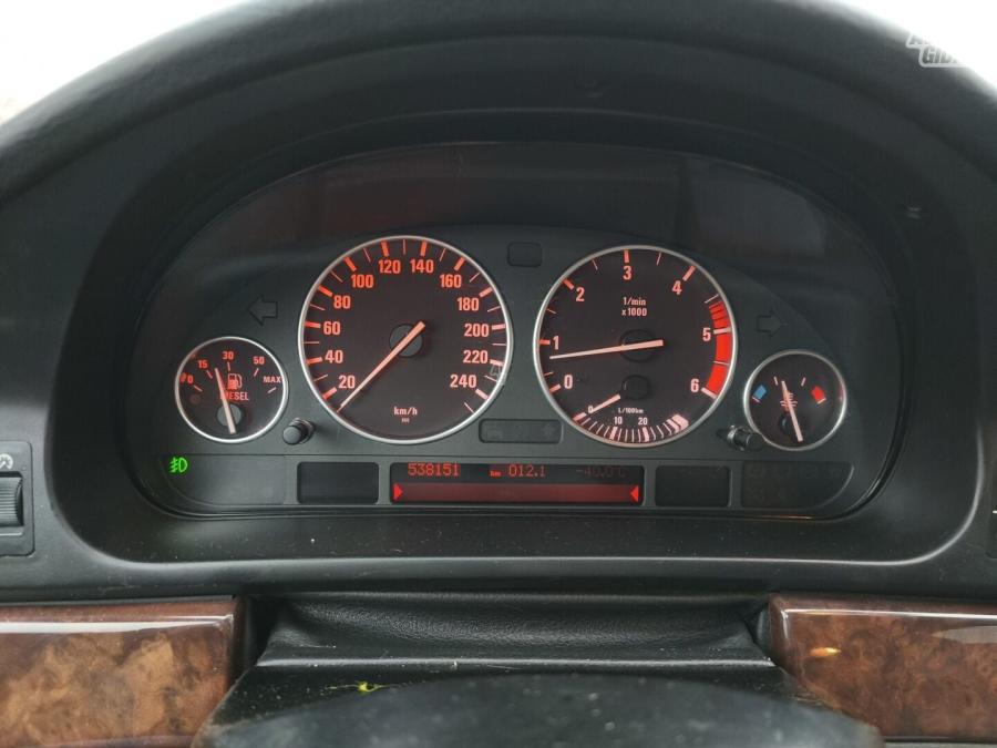 Pelēks BMW 525 2003 Kauņa, ar dzinēja tilpumu 2.50 L un nobraukumu 336 tūkst. km par 750 €, foto 12 vietnē AUTOMOTO.COM.LV