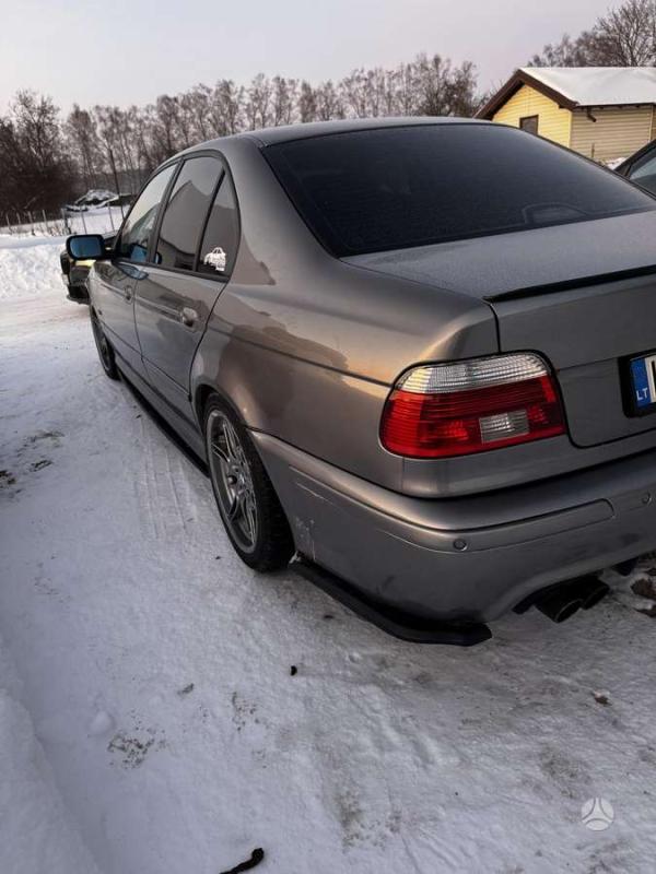Pelēks BMW 525 2003 Viļņa, ar dzinēja tilpumu 2.50 L un nobraukumu 400 tūkst. km par 5100 €, foto 9 vietnē AUTOMOTO.COM.LV