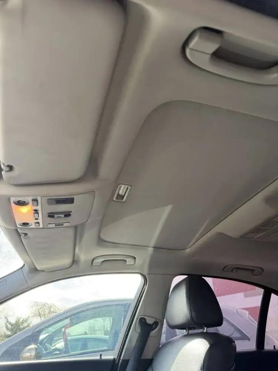 Grey BMW 525 2003 in Ventspils, with an engine capacity of 2.50 L and mileage of 319 thousand km for 2900 €, photo 18 on AUTOMOTO.COM.LV
