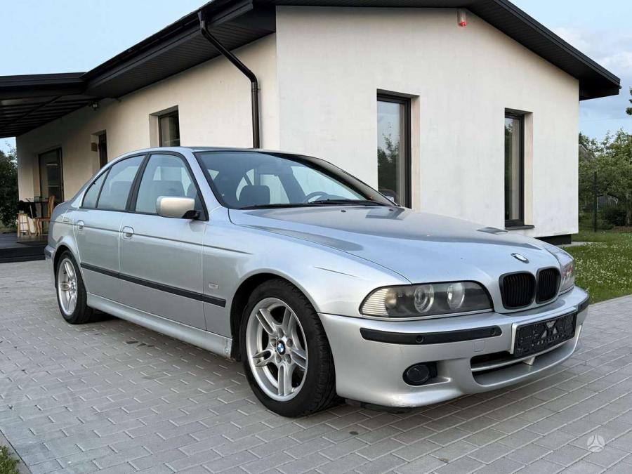 Grey BMW 525 2003 in Panevezys, with an engine capacity of 2.50 L and mileage of 282 thousand km for 5500 €, photo 8 on AUTOMOTO.COM.LV