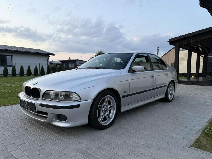 Grey BMW 525 2003 in Panevezys, with an engine capacity of 2.50 L and mileage of 282 thousand km for 5500 €, photo 10 on AUTOMOTO.COM.LV