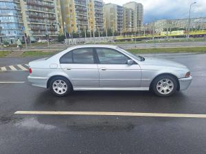 Grey BMW 525 2003 in Vilnius, with an engine capacity of 2.50 L and mileage of 381 thousand km for 1500 €, photo 3 on AUTOMOTO.COM.LV