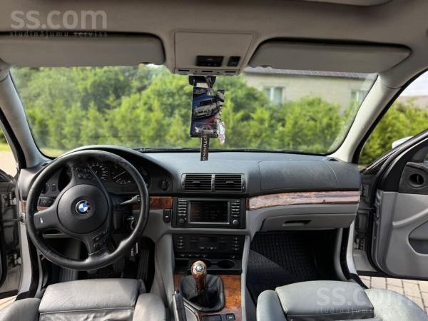 Grey BMW 525 2003 in Preili, with an engine capacity of 2.50 L and mileage of 313 thousand km for 2700 €, photo 6 on AUTOMOTO.COM.LV