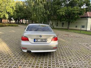 Grey BMW 525 2003 in Tukums, with an engine capacity of 2.50 L and mileage of 323 thousand km for 3850 €, photo 4 on AUTOMOTO.COM.LV