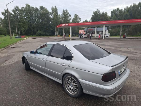 Grey BMW 525 2003 in Preili, with an engine capacity of 2.50 L and mileage of 315 thousand km for 2450 €, photo 3 on AUTOMOTO.COM.LV