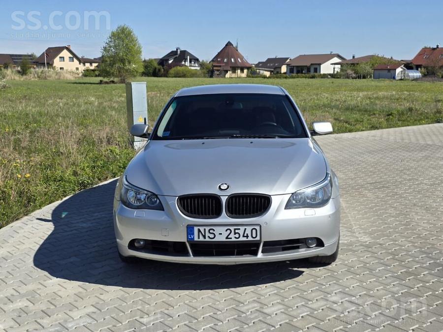 Grey BMW 525 2004 in Riga, with an engine capacity of 2.50 L and mileage of 412 thousand km for 2900 €, photo 1 on AUTOMOTO.COM.LV