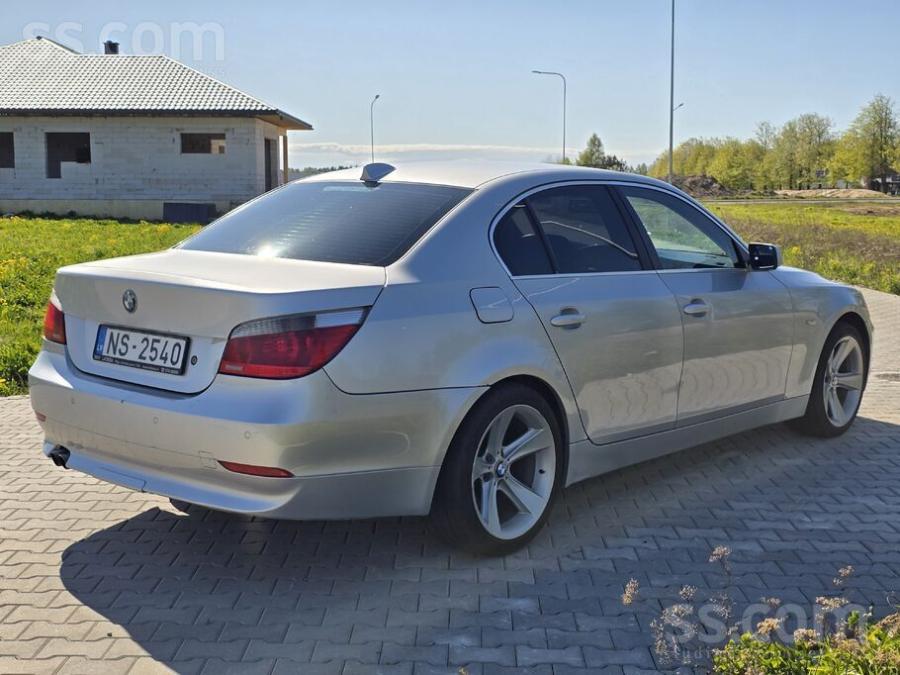 Grey BMW 525 2004 in Riga, with an engine capacity of 2.50 L and mileage of 412 thousand km for 2900 €, photo 12 on AUTOMOTO.COM.LV