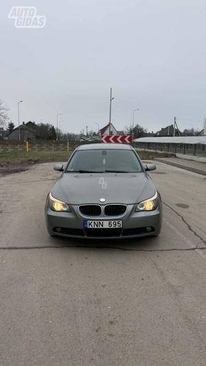 Pelēks BMW 525 2004 Marijampole, ar dzinēja tilpumu 2.50 L un nobraukumu 296 tūkst. km par 2199 €, foto 2 vietnē AUTOMOTO.COM.LV