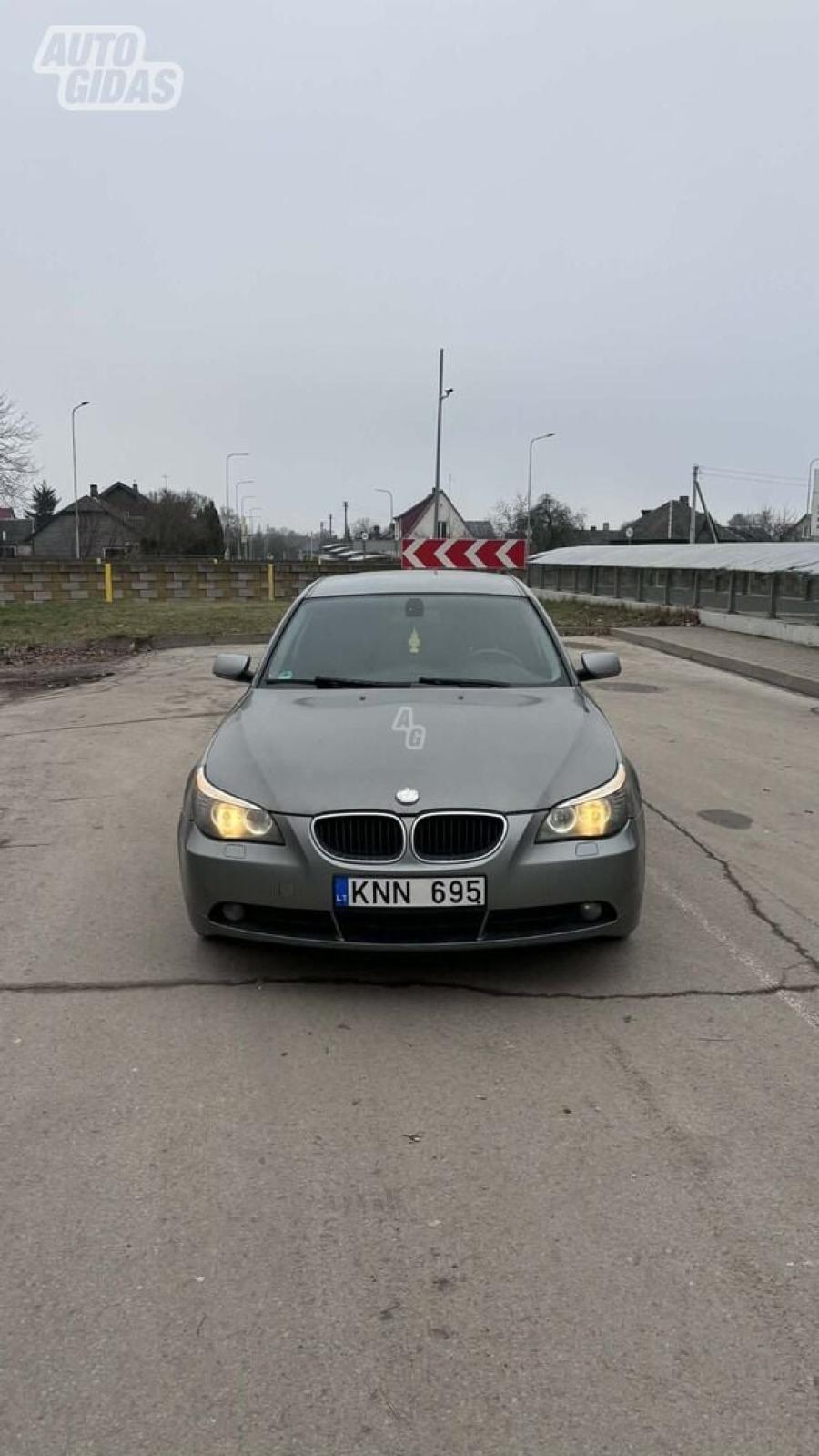 Pelēks BMW 525 2004 Marijampole, ar dzinēja tilpumu 2.50 L un nobraukumu 296 tūkst. km par 2199 €, foto 2 vietnē AUTOMOTO.COM.LV
