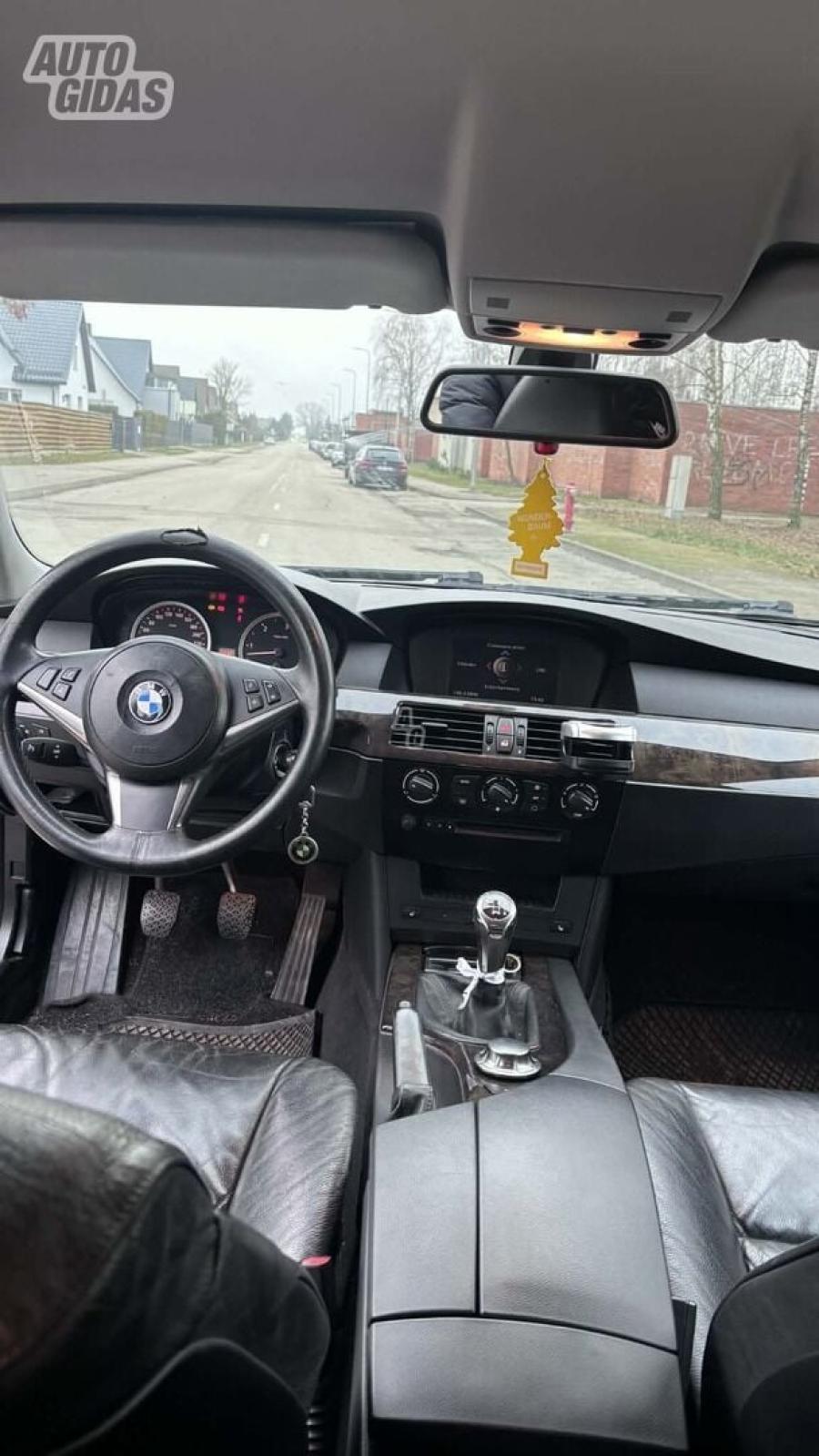 Pelēks BMW 525 2004 Marijampole, ar dzinēja tilpumu 2.50 L un nobraukumu 296 tūkst. km par 2199 €, foto 6 vietnē AUTOMOTO.COM.LV