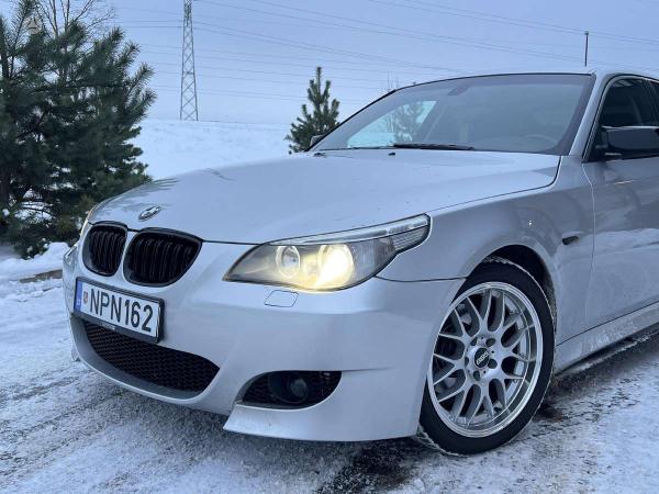 Grey BMW 525 2004 in Kaunas, with an engine capacity of 2.50 L and mileage of 297 thousand km for 4100 €, photo 3 on AUTOMOTO.COM.LV