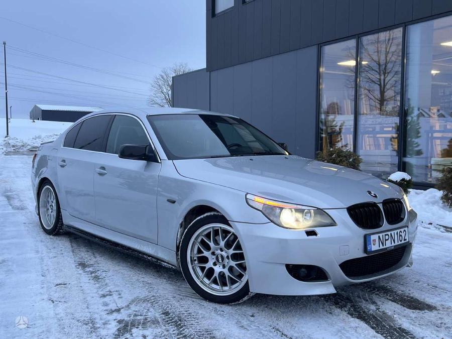 Pelēks BMW 525 2004 Kauņa, ar dzinēja tilpumu 2.50 L un nobraukumu 297 tūkst. km par 4100 €, foto 8 vietnē AUTOMOTO.COM.LV