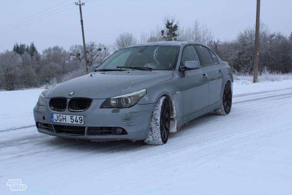 Pelēks BMW 525 2004 Kauņa, ar dzinēja tilpumu 2.50 L un nobraukumu 395 tūkst. km par 2050 €, foto 2 vietnē AUTOMOTO.COM.LV