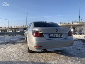 Pelēks BMW 525 2004 Viļņa, ar dzinēja tilpumu 2.50 L un nobraukumu 350 tūkst. km par 2400 €, foto 7 vietnē AUTOMOTO.COM.LV