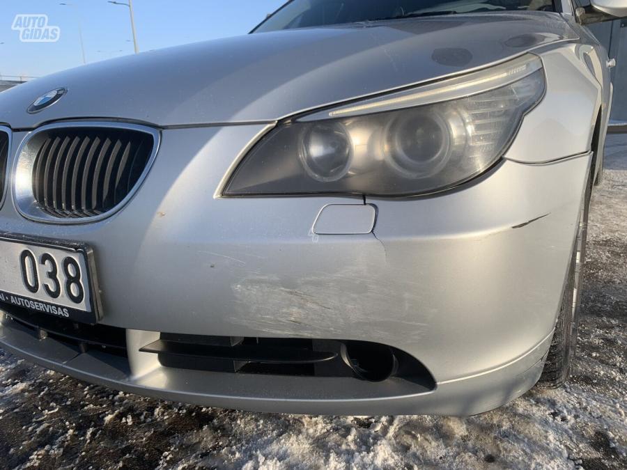 Pelēks BMW 525 2004 Viļņa, ar dzinēja tilpumu 2.50 L un nobraukumu 350 tūkst. km par 2400 €, foto 11 vietnē AUTOMOTO.COM.LV