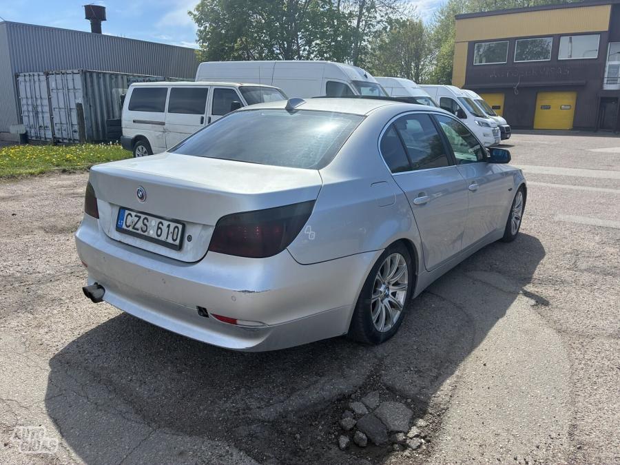 Серый БМВ 525 2004 в Клайпеда, объемом двигателя 2.50 л и пробегом 301 тыс. км за 2000 €, фото 5 на AUTOMOTO.COM.LV