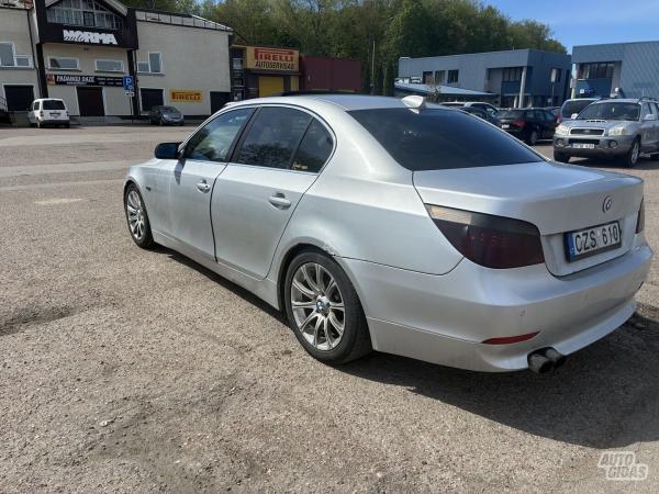Grey BMW 525 2004 in Klaipeda, with an engine capacity of 2.50 L and mileage of 301 thousand km for 2000 €, photo 5 on AUTOMOTO.COM.LV