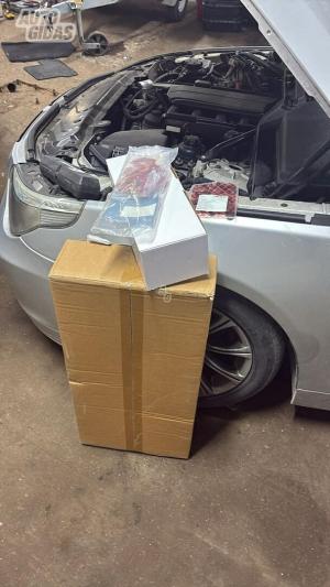 Серый БМВ 525 2004 в Клайпеда, объемом двигателя 2.50 л и пробегом 301 тыс. км за 2000 €, фото 12 на AUTOMOTO.COM.LV