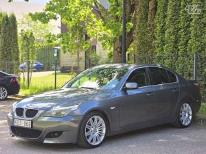 Pelēks BMW 525 2004 Viļņa, ar dzinēja tilpumu 2.50 L un nobraukumu 390 tūkst. km par 1999 €, foto 3 vietnē AUTOMOTO.COM.LV