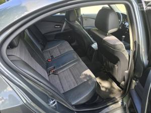 Pelēks BMW 525 2004 Viļņa, ar dzinēja tilpumu 2.50 L un nobraukumu 390 tūkst. km par 1999 €, foto 10 vietnē AUTOMOTO.COM.LV