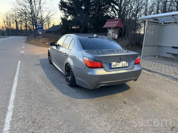 Серый БМВ 525 2004 в Алуксне, объемом двигателя 2.50 л и пробегом 372 тыс. км за 3100 €, фото 4 на AUTOMOTO.COM.LV