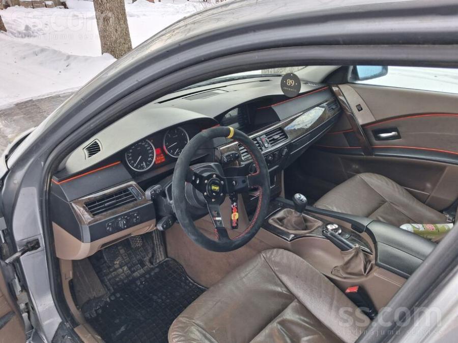 Серый БМВ 525 2004 в Алуксне, объемом двигателя 2.50 л и пробегом 372 тыс. км за 3100 €, фото 8 на AUTOMOTO.COM.LV