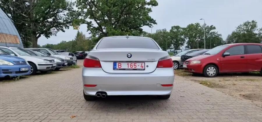 Pelēks BMW 525 2004 Valmiera, ar dzinēja tilpumu 2.50 L un nobraukumu 338 tūkst. km par 3100 €, foto 5 vietnē AUTOMOTO.COM.LV