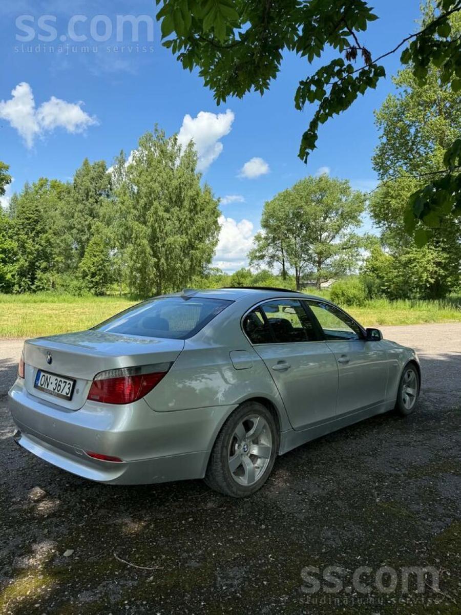 Pelēks BMW 525 2004 Rēzekne, ar dzinēja tilpumu 2.50 L un nobraukumu 401 tūkst. km par 2850 €, foto 4 vietnē AUTOMOTO.COM.LV