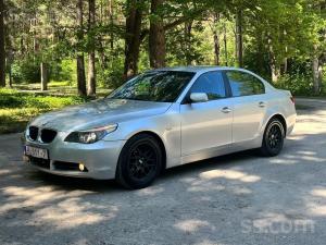 Pelēks BMW 525 2004 Rīga, ar dzinēja tilpumu 2.50 L un nobraukumu 0 tūkst. km par 3799 €, foto  vietnē AUTOMOTO.COM.LV
