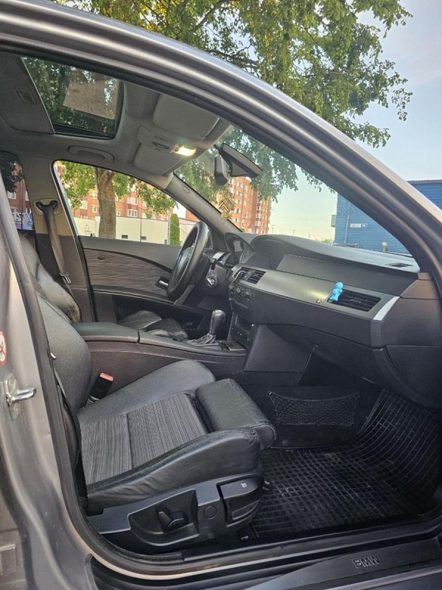 Pelēks BMW 525 2004 Kohtla-Jerve, ar dzinēja tilpumu 0.00 L un nobraukumu 381 tūkst. km par 2800 €, foto 12 vietnē AUTOMOTO.COM.LV