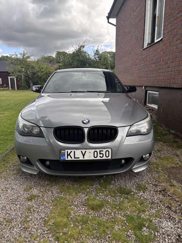 Pelēks BMW 525 2004 Utena, ar dzinēja tilpumu 2.50 L un nobraukumu 275 tūkst. km par 4499 €, foto 1 vietnē AUTOMOTO.COM.LV