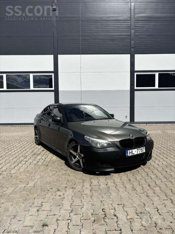 Grey BMW 525 2004 in Balvi, with an engine capacity of 2.50 L and mileage of 355 thousand km for 2350 €, photo 2 on AUTOMOTO.COM.LV