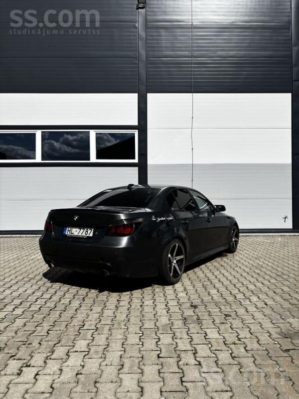 Grey BMW 525 2004 in Balvi, with an engine capacity of 2.50 L and mileage of 355 thousand km for 2350 €, photo 3 on AUTOMOTO.COM.LV