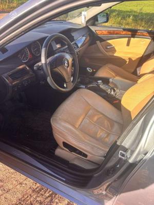 Grey BMW 525 2004 in Siauliai, with an engine capacity of 2.17 L and mileage of 348 thousand km for 2700 €, photo 6 on AUTOMOTO.COM.LV