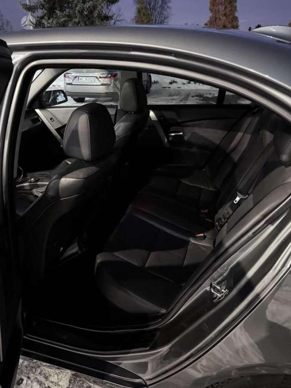Grey BMW 525 2004 in Druskininkai, with an engine capacity of 0.00 L and mileage of 490 thousand km for 2500 €, photo 7 on AUTOMOTO.COM.LV
