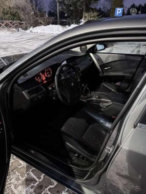 Grey BMW 525 2004 in Druskininkai, with an engine capacity of 0.00 L and mileage of 490 thousand km for 2500 €, photo 8 on AUTOMOTO.COM.LV
