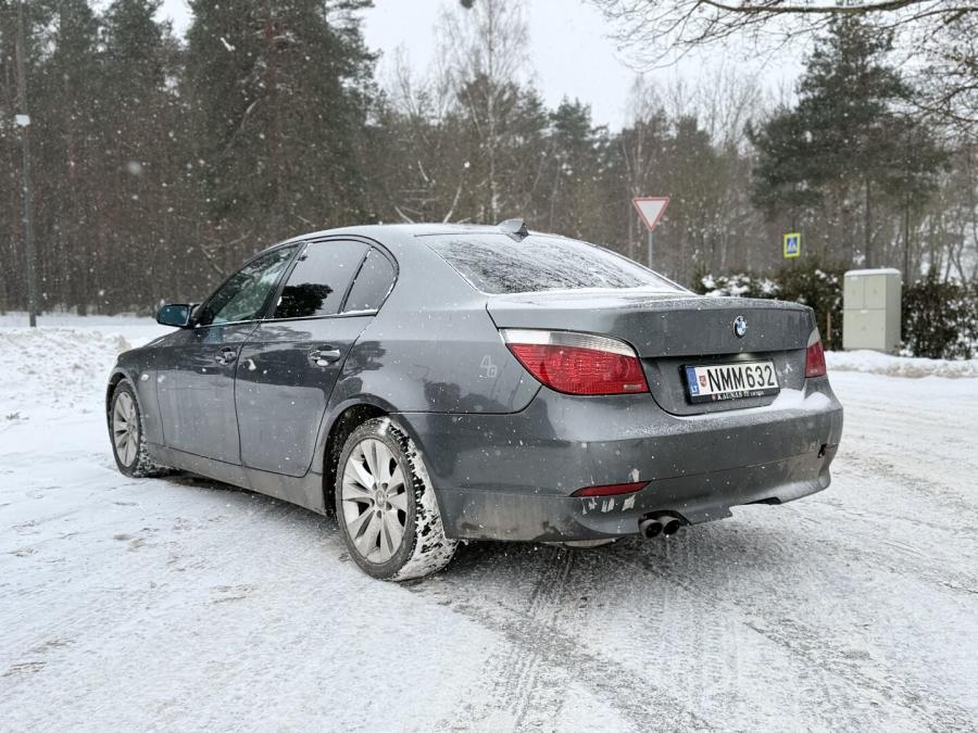 Grey BMW 525 2005 in Kaunas, with an engine capacity of 2.50 L and mileage of 444 thousand km for 2650 €, photo 3 on AUTOMOTO.COM.LV