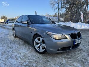 Pelēks BMW 525 2005 Viļņa, ar dzinēja tilpumu 2.50 L un nobraukumu 221 tūkst. km par 2450 €, foto 5 vietnē AUTOMOTO.COM.LV