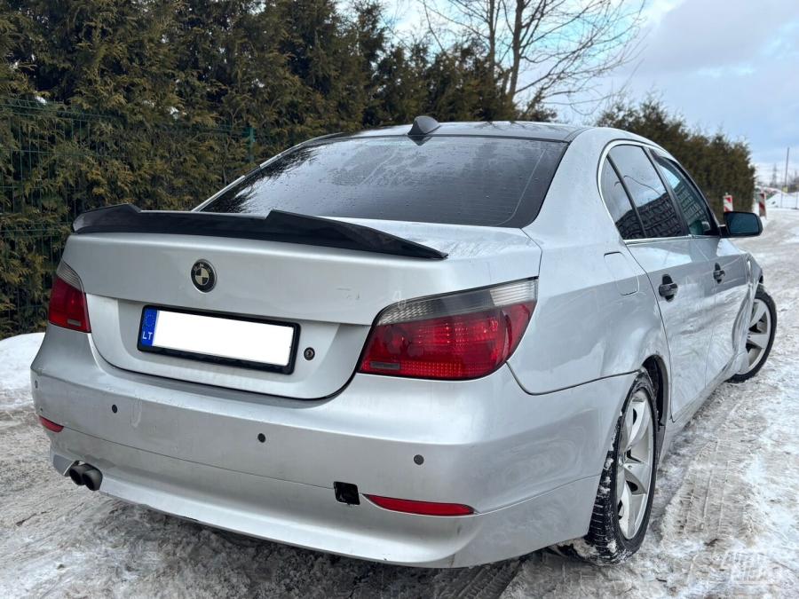 Grey BMW 525 2005 in Kaunas, with an engine capacity of 2.50 L and mileage of 400 thousand km for 2500 €, photo 8 on AUTOMOTO.COM.LV