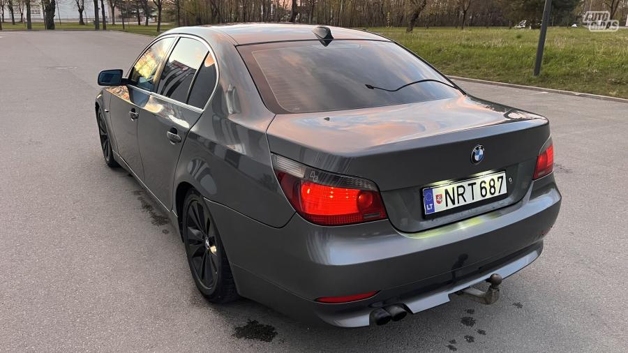 Grey BMW 525 2005 in Kaunas, with an engine capacity of 2.50 L and mileage of 222 thousand km for 2050 €, photo 5 on AUTOMOTO.COM.LV