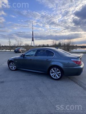 Pelēks BMW 525 2005 Rīga, ar dzinēja tilpumu 2.50 L un nobraukumu 283 tūkst. km par 4800 €, foto 3 vietnē AUTOMOTO.COM.LV