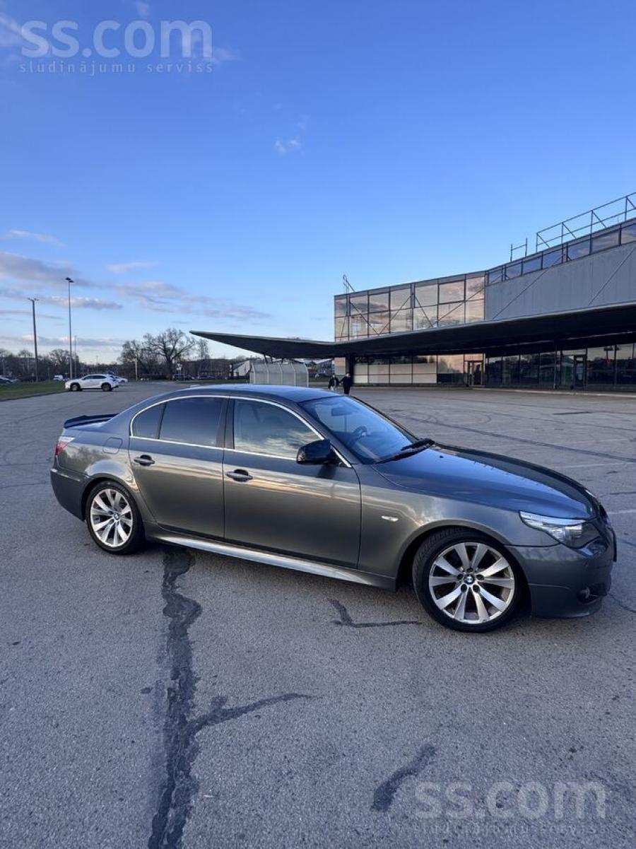Pelēks BMW 525 2005 Rīga, ar dzinēja tilpumu 2.50 L un nobraukumu 283 tūkst. km par 4800 €, foto 5 vietnē AUTOMOTO.COM.LV