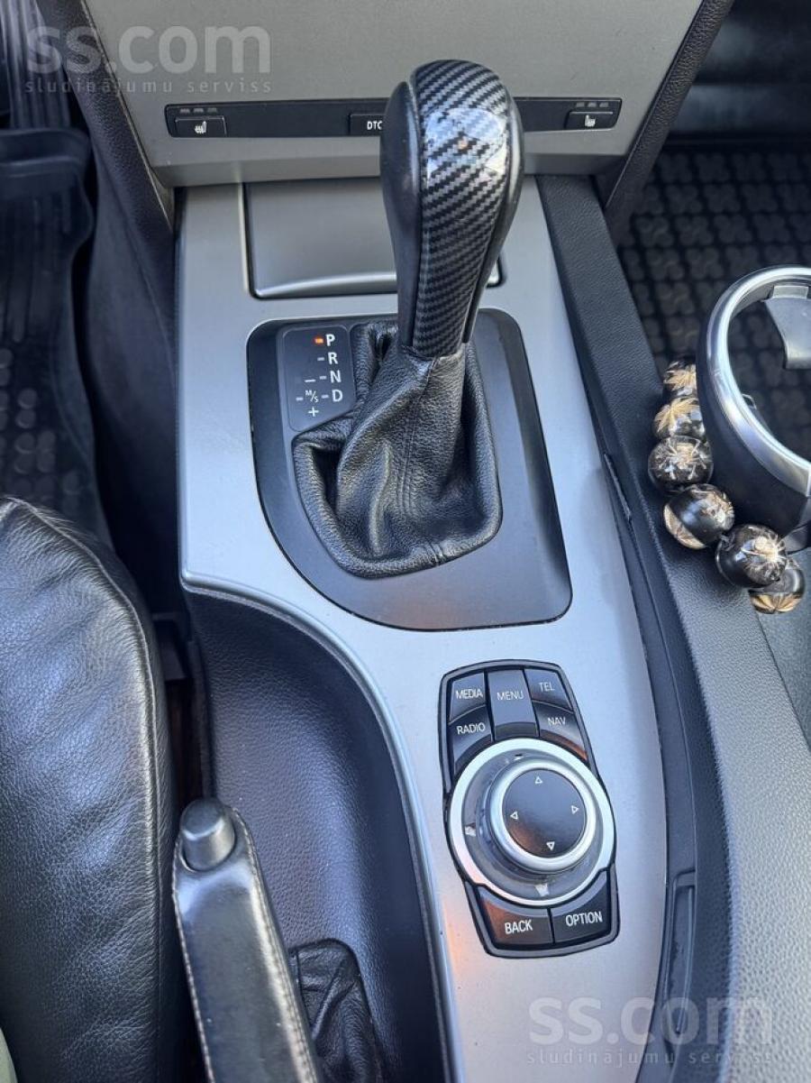 Pelēks BMW 525 2005 Rīga, ar dzinēja tilpumu 2.50 L un nobraukumu 283 tūkst. km par 4800 €, foto 11 vietnē AUTOMOTO.COM.LV