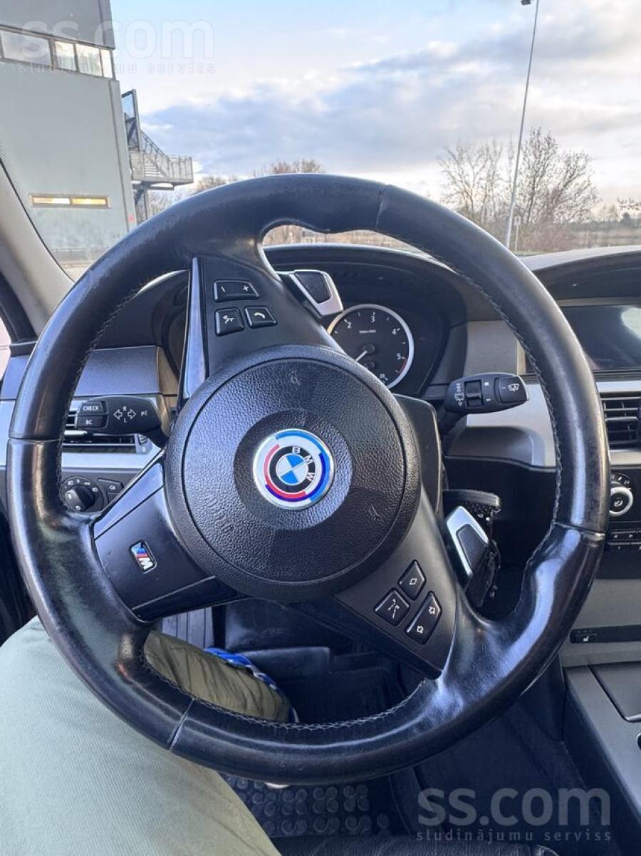 Pelēks BMW 525 2005 Rīga, ar dzinēja tilpumu 2.50 L un nobraukumu 283 tūkst. km par 4800 €, foto 13 vietnē AUTOMOTO.COM.LV