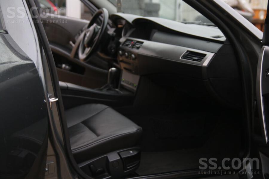 Grey BMW 525 2005 in Riga, with an engine capacity of 2.50 L and mileage of 355 thousand km for 3999 €, photo 16 on AUTOMOTO.COM.LV
