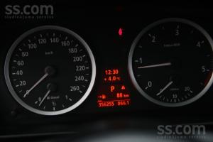 Grey BMW 525 2005 in Riga, with an engine capacity of 2.50 L and mileage of 355 thousand km for 3999 €, photo 19 on AUTOMOTO.COM.LV