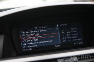 Grey BMW 525 2005 in Riga, with an engine capacity of 2.50 L and mileage of 355 thousand km for 3999 €, photo 21 on AUTOMOTO.COM.LV