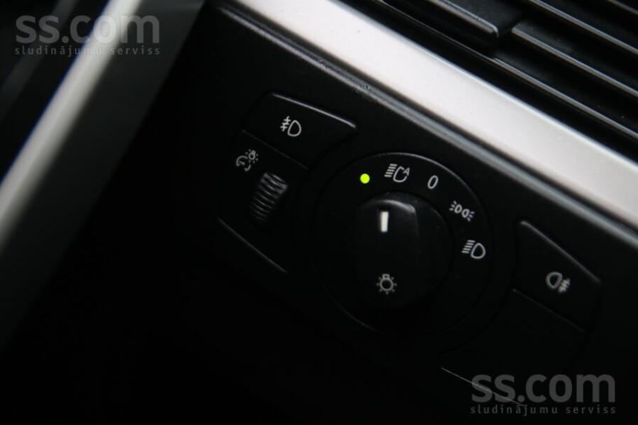 Grey BMW 525 2005 in Riga, with an engine capacity of 2.50 L and mileage of 355 thousand km for 3999 €, photo 23 on AUTOMOTO.COM.LV