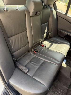Pelēks BMW 525 2005 Viļņa, ar dzinēja tilpumu 2.50 L un nobraukumu 380 tūkst. km par 4000 €, foto 12 vietnē AUTOMOTO.COM.LV